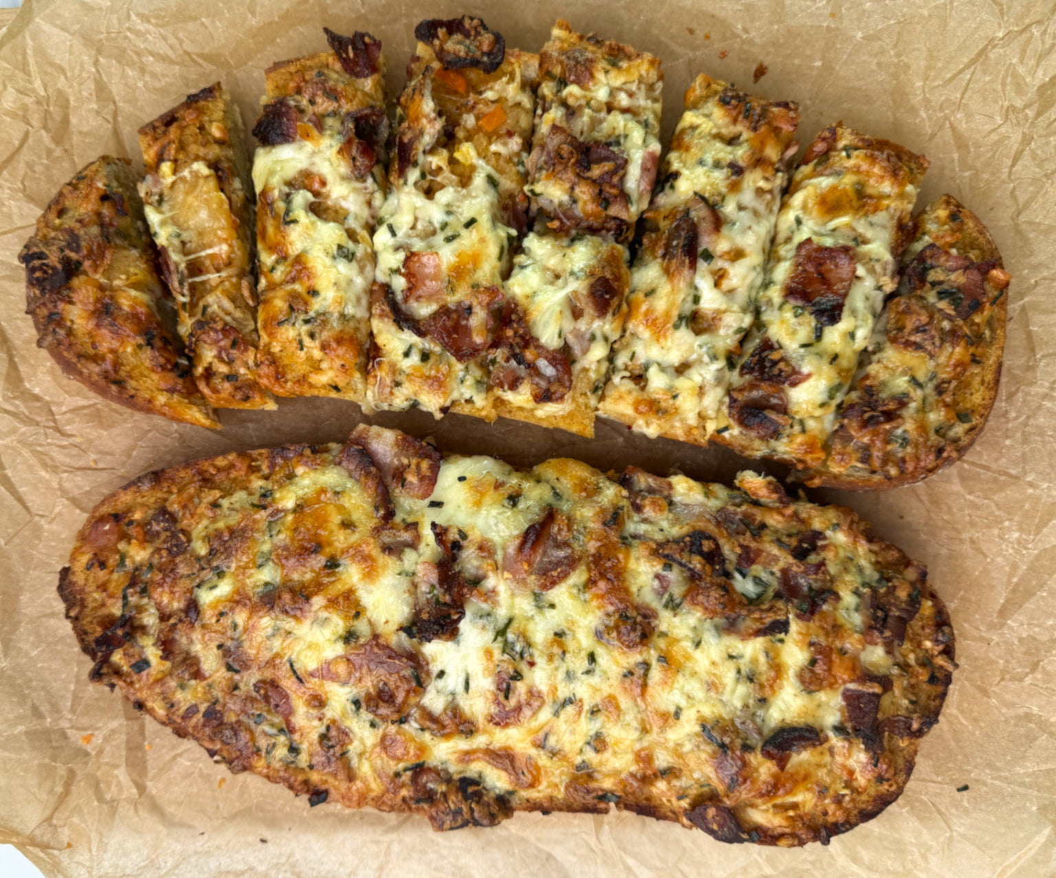 Gochujang, Kimchi, and Bacon Cheesy Garlic Bread – Bart Ingredients